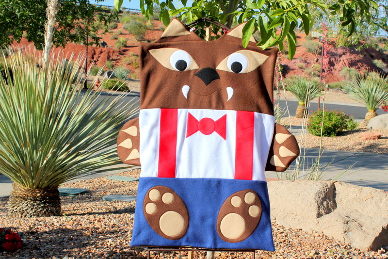 Tater Tot Wolf Themed Character Mini Quilt by Carol Swift – thermoweb.com