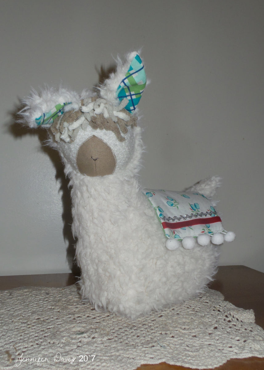 Llama Love Stuffie with HeatnBond Soft Stretch – thermoweb.com